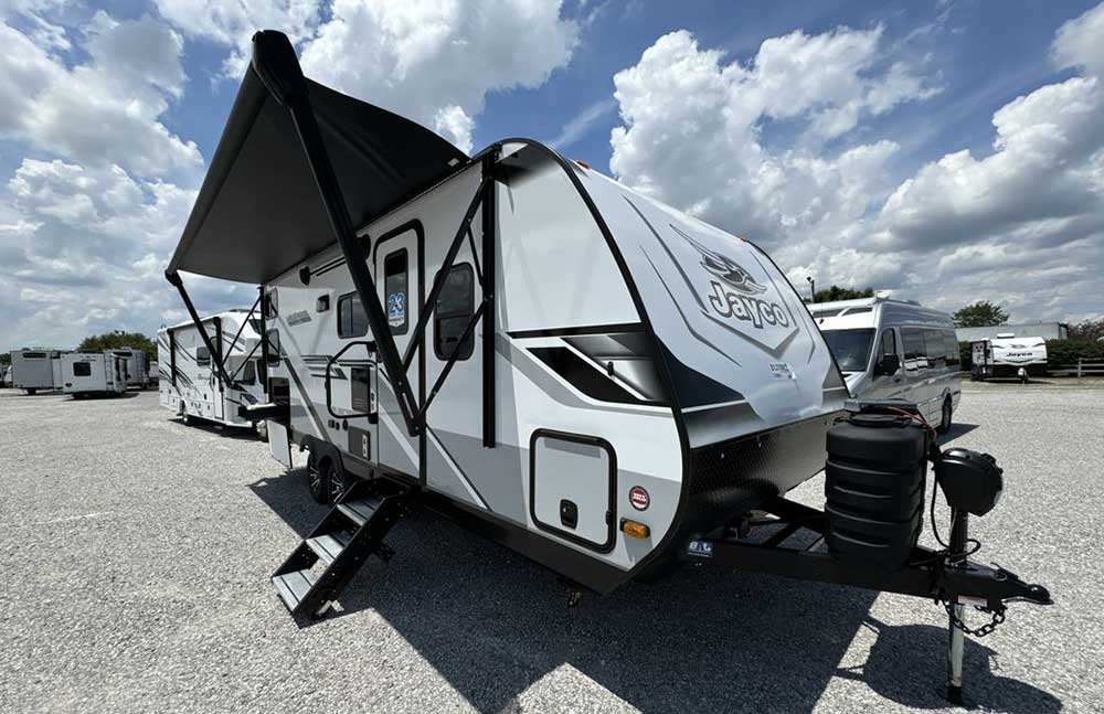 Top 10 RV Travel Trailers for Families in 2025: Ultimate Family Camping ...